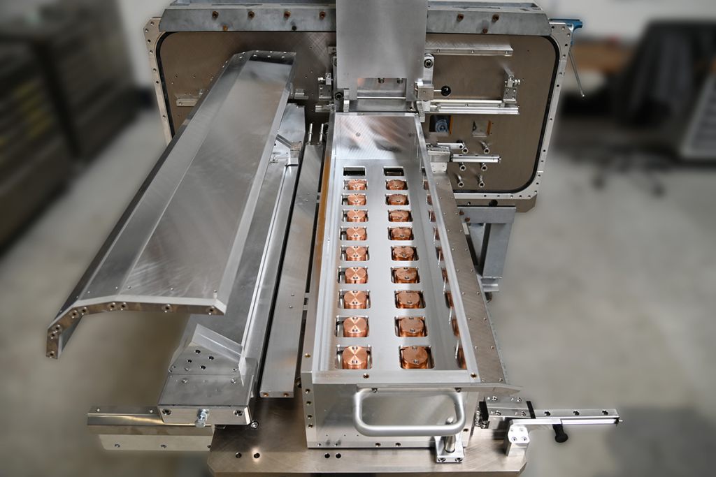 Assembly of components - Bühler Alzenau GmbH